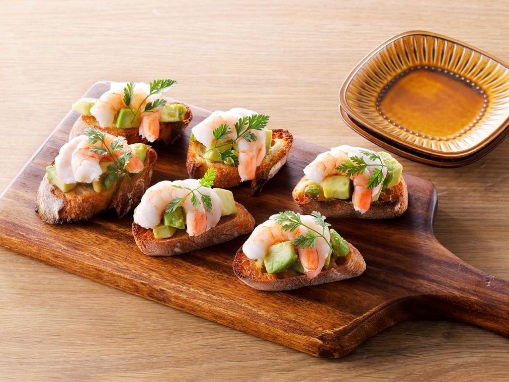 Shrimp Avocado Canapés｜Recipe｜Kamada America